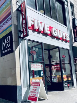 FIVE GUYS - Updated November 2024 - 49 Photos & 33 Reviews - 1008 6th ...