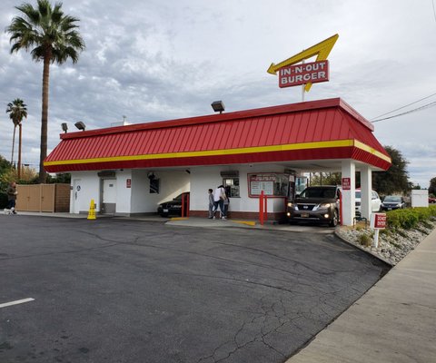 IN-N-OUT BURGER - 171 Photos & 234 Reviews - 324 S Azusa, Azusa ...