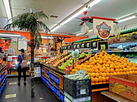 LA BODEGA - Updated July 2024 - 39 Photos & 49 Reviews - 1420 E Anaheim ...