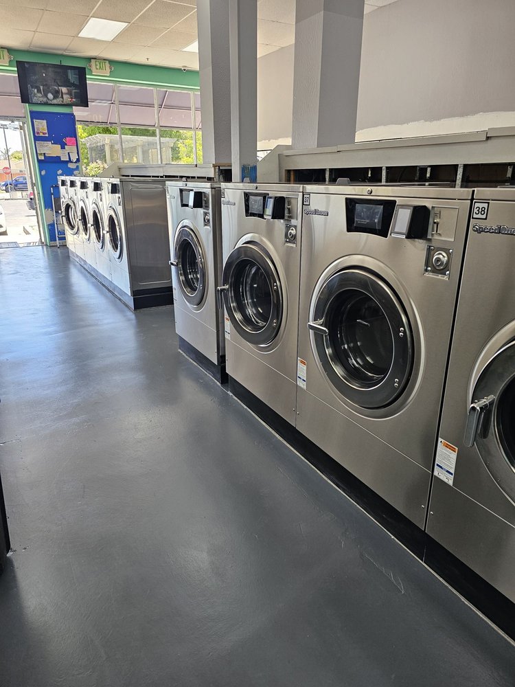 EZ COIN LAUNDROMAT - Updated March 2025 - 62 Photos & 21 Reviews - 883 ...