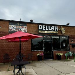 DELLAH COFFEE & BRUNCH HOUSE - Updated August 2025 - 261 Photos & 101 ...