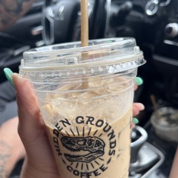 HIDDEN GROUNDS COFFEE - Updated October 2024 - 182 Photos & 62 Reviews ...
