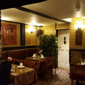 BRETTINGTONS - 79 High Street, Rochester, Kent, United Kingdom - Wine ...