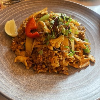 CHARM THAI RESTAURANT - Updated July 2024 - 137 Photos & 85 Reviews ...