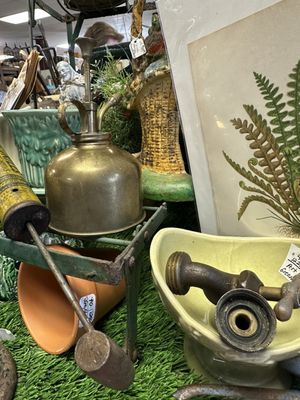 SPRING ANTIQUE MALL - Updated December 2025 - 83 Photos & 43 Reviews ...