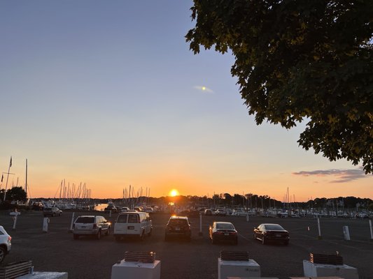 DOCKSIDE SEAFOOD & GRILLE - Updated December 2025 - 194 Photos & 239 ...