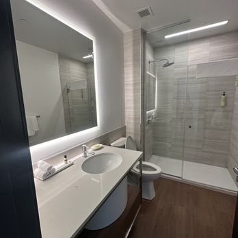 ELEMENT RENO EXPERIENCE DISTRICT - Updated February 2025 - 79 Photos ...