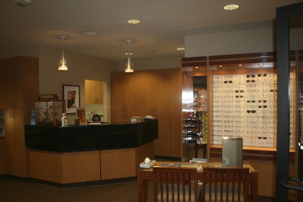 VANTAGE EYE CENTER - RYAN RANCH - Updated June 2025 - 30 Photos & 39 ...