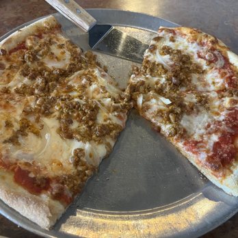 AVONDALE PIZZA CAFE - Updated October 2025 - 99 Photos & 201 Reviews ...