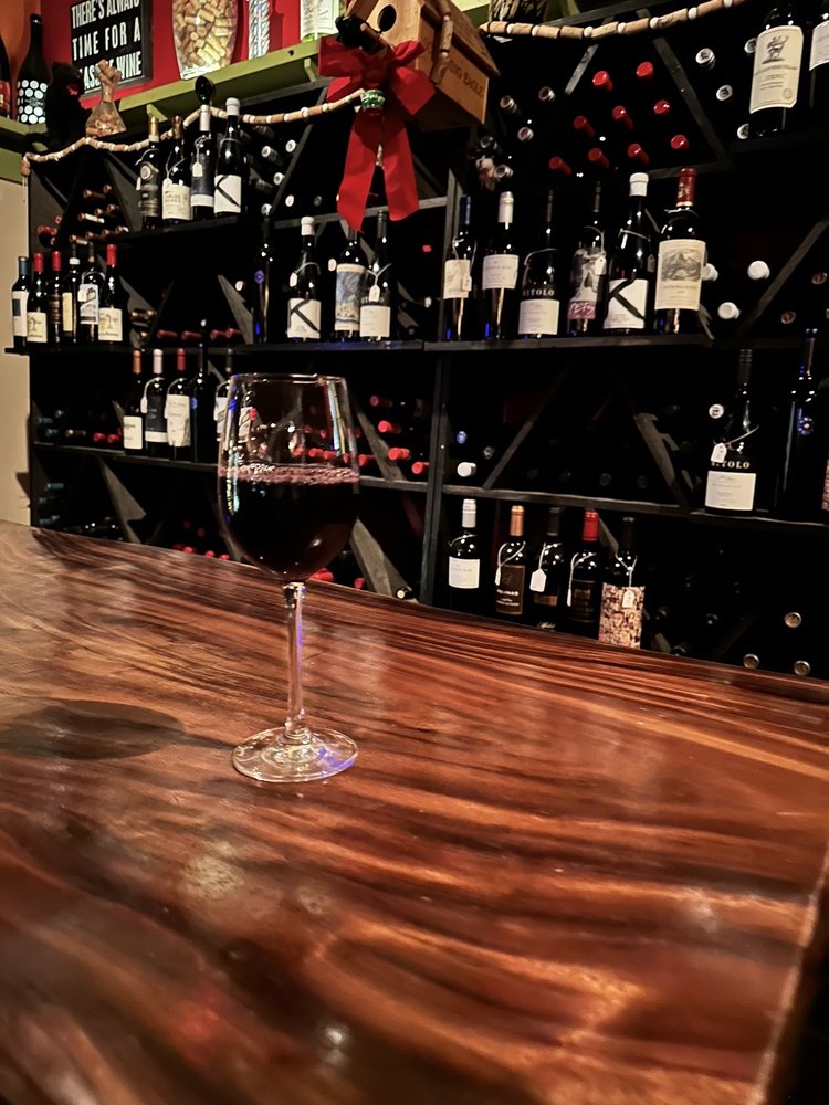 VINOS ON DUVAL - Updated December 2025 - 237 Photos & 150 Reviews - 810 ...