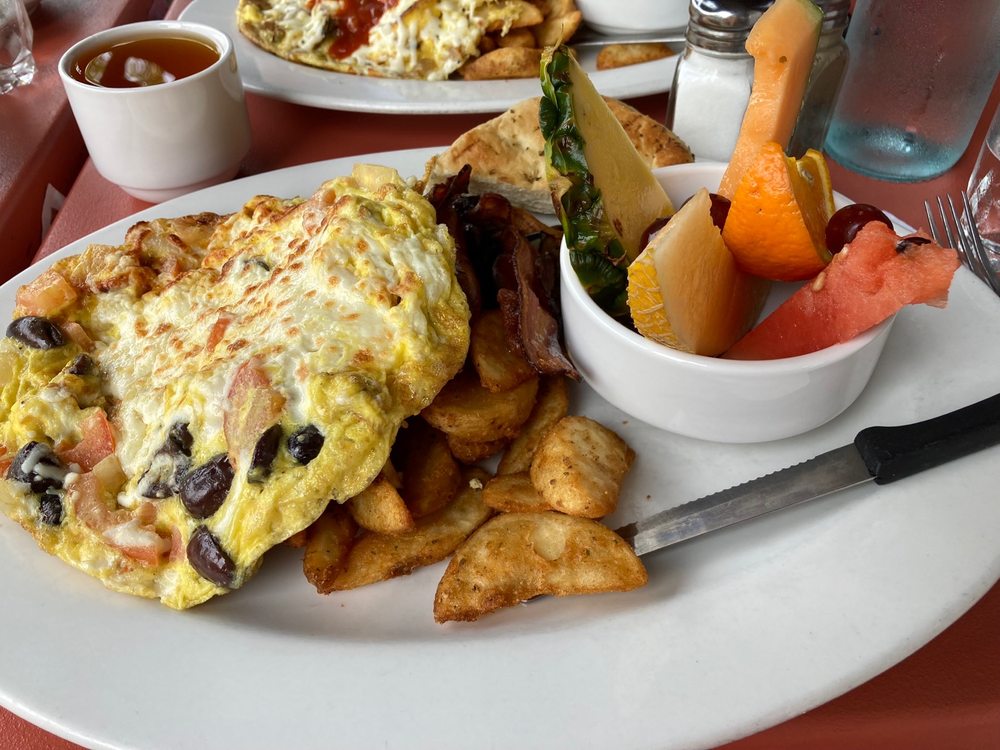 LA PETITE MARCHE - Updated October 2025 - 103 Photos & 72 Reviews ...