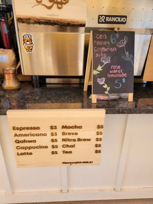 PHOODERY - Updated January 2026 - 71 Photos & 49 Reviews - 208 N Main ...