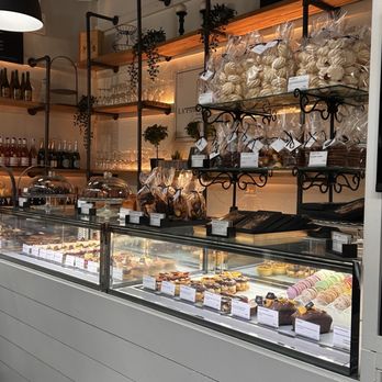 LA PARISIENNE FRENCH BAKERY - Updated April 2025 - 1105 Photos & 750 ...
