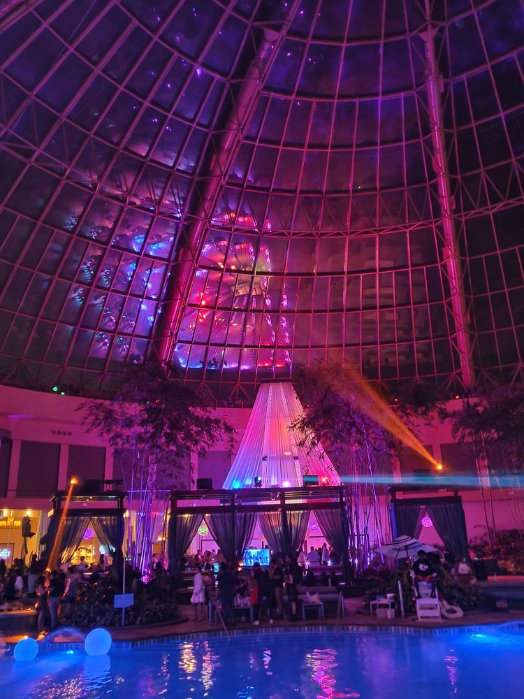 THE POOL AFTER DARK - Updated September 2024 - 210 Photos & 280 Reviews ...