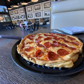 HOME RUN INN PIZZA - 31ST STREET - Updated January 2025 - 201 Photos ...