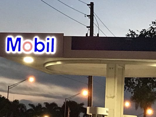 MOBIL GAS & CONVENIENCE STORE - Updated July 2025 - 13 Reviews - 12701 ...