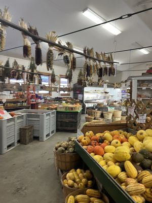 DUTTON BERRY FARM - Updated July 2025 - 24 Photos - 2083 Depot St ...