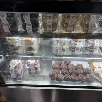 LLOYD’S CARROT CAKE - Updated October 2025 - 199 Photos & 259 Reviews ...