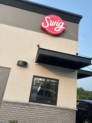 SWIG - Updated October 2025 - 16 Photos & 13 Reviews - 2625 Worldreach ...