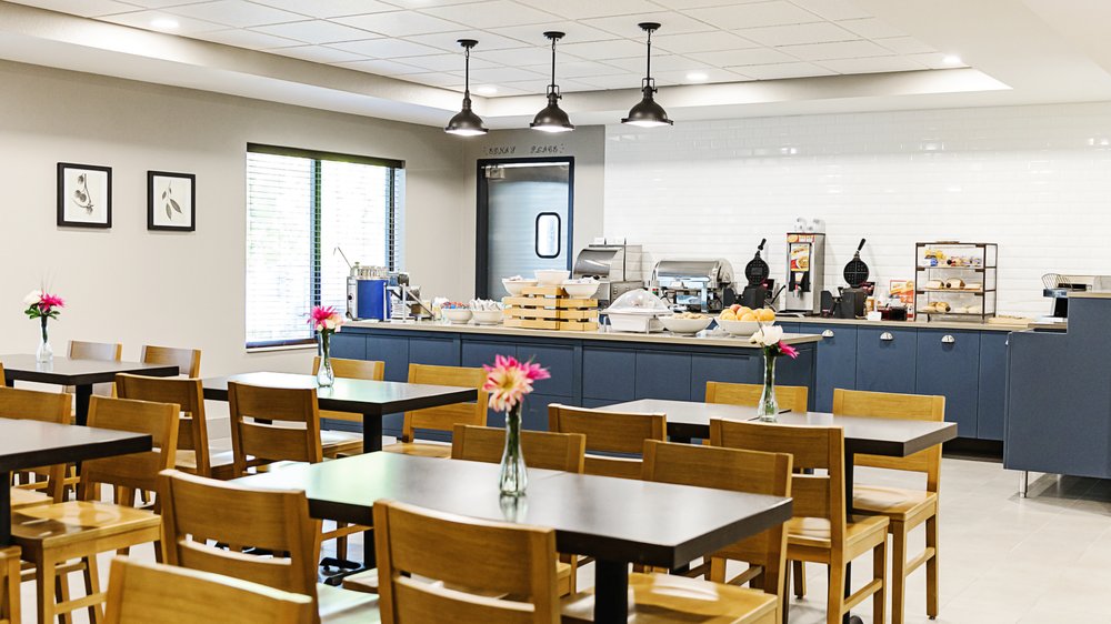 COUNTRY INN & SUITES BY RADISSON, APPLETON, WI - Updated December 2025 ...