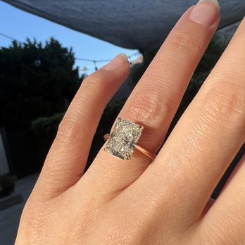 DIAMOND CENTER - Updated December 2025 - 192 Photos & 160 Reviews - 607 ...