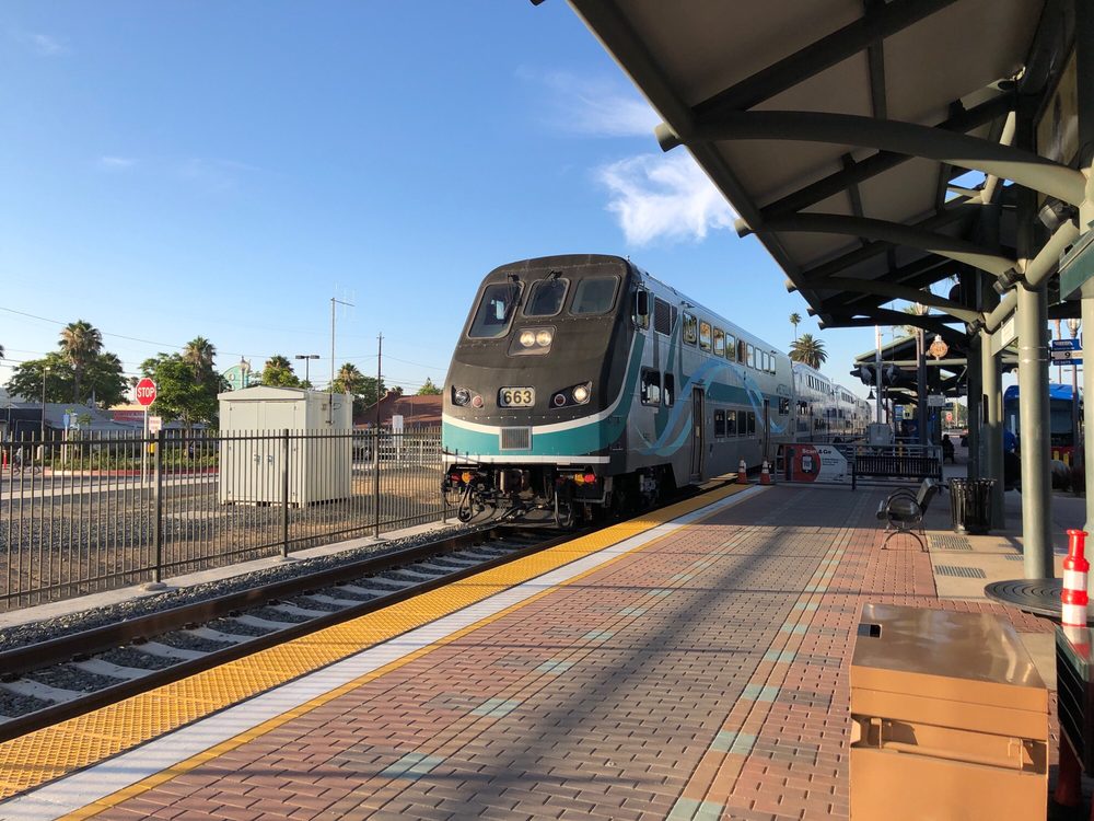 PERRIS - DOWNTOWN METROLINK STATION - 19 Photos - Train Stations - 121 ...