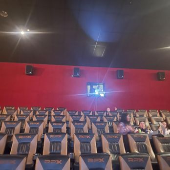 REGAL ISSAQUAH HIGHLANDS - Updated December 2024 - 141 Photos & 147 ...