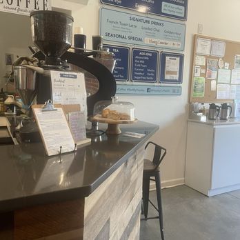 HAYDAY COFFEE - Updated May 2025 - 251 Photos & 98 Reviews - 155 S New ...