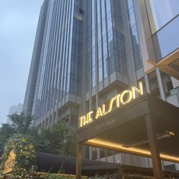 THE ALSTON - Updated December 2025 - 180 Photos & 59 Reviews - 750 N ...