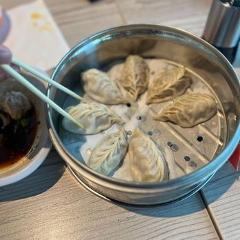 BUN WORLD - Updated July 2024 - 338 Photos & 132 Reviews - 1071 N ...