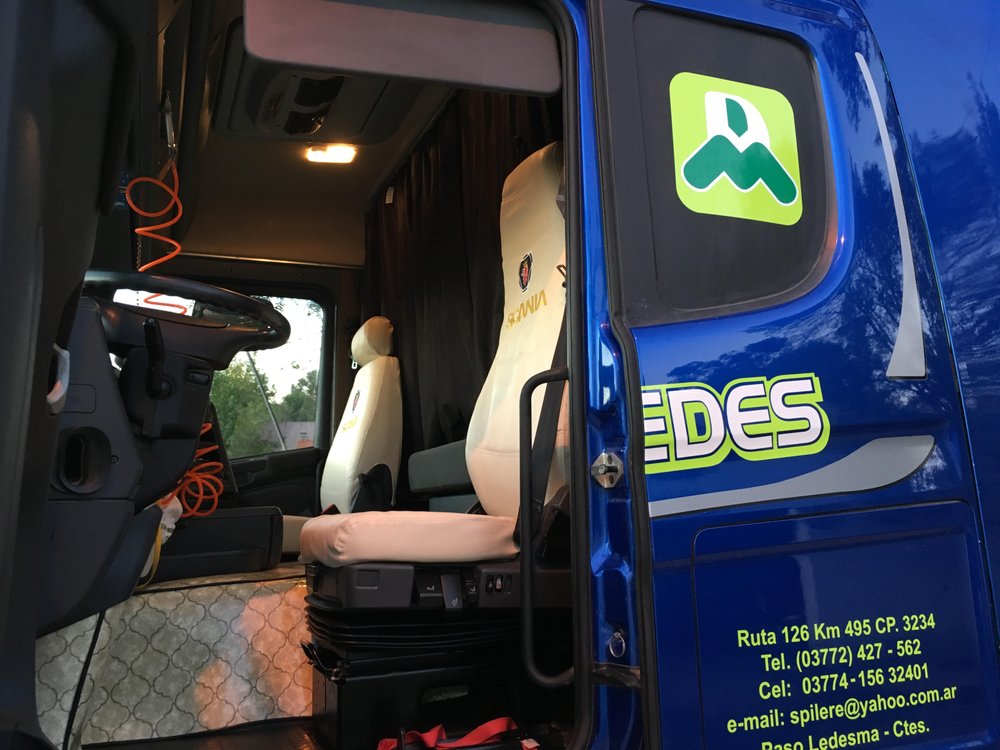 VALERI TAPICERIA Y EQUIPAMIENTOS - Updated July 2025 - Av. Primera ...