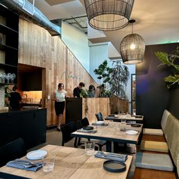 NARI - Updated November 2025 - 2096 Photos & 573 Reviews - 1625 Post St ...