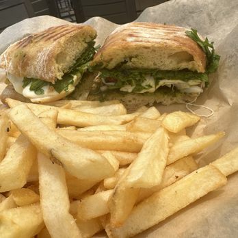 LORIMAR WINERY - Updated June 2024 - 2171 Photos & 1305 Reviews - 39990 ...