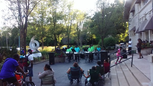 HAMILTON PARK - Updated May 2025 - 513 W 72nd St, Chicago, Illinois ...