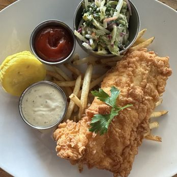 CLINTONS BAR & GRILLE - Updated January 2026 - 214 Photos & 426 Real ...