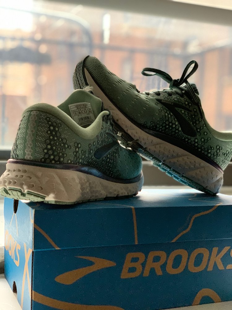 SUPER RUNNERS SHOP - 10 Photos & 63 Reviews - 395 Amsterdam Ave, New ...