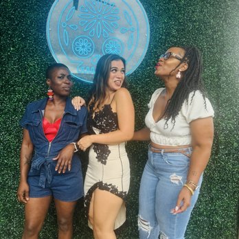 DEL SUR - Updated December 2025 - 191 Photos & 110 Reviews - 1 N Godley ...