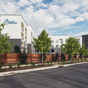 THE BLOCK - Updated March 2025 - 29 Photos & 30 Reviews - 2501 Pearl St ...