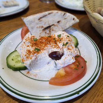 LEMONIA - Updated August 2025 - 90 Photos & 113 Reviews - 89 Regents ...