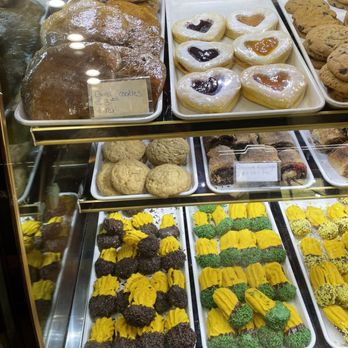 CARROT TOP PASTRIES - Updated December 2025 - 142 Photos & 253 Reviews ...