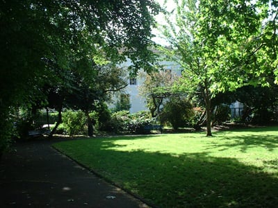 BARNSBURY SQUARE - Updated June 2024 - London, United Kingdom - Beer ...