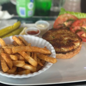 HAPPY SNAPPER SEAFOOD RESTAURANT - Updated October 2024 - 998 Photos ...