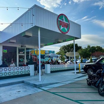 THE PUMP BAR - TULSA - Updated December 2025 - 90 Photos & 38 Reviews ...