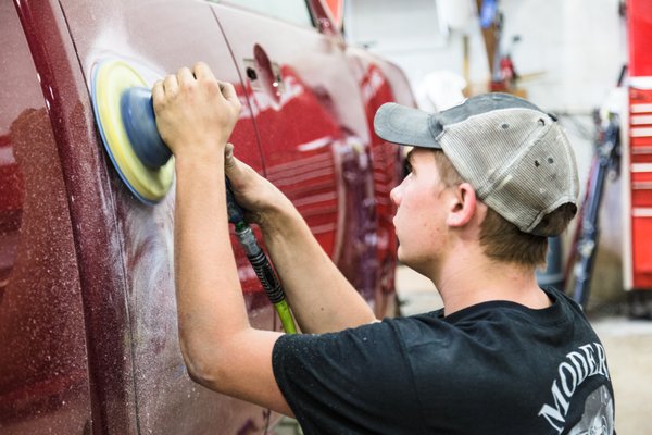 MODERN AUTO BODY - Updated September 2025 - 19 Photos & 22 Reviews ...