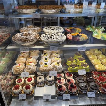 LULU’S BAKERY - Updated January 2026 - 795 Photos & 540 Reviews - 179 ...