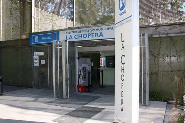 LA CHOPERA - Avenida de Cuba s/n, Parque del Retiro, Madrid, Spain ...