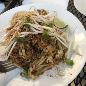 SUVI’S KITCHEN THAI CUISINE - Updated May 2024 - 370 Shelburne Rd ...
