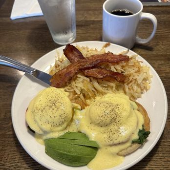 SUNFIELD RESTAURANT - Updated October 2025 - 92 Photos & 159 Reviews ...