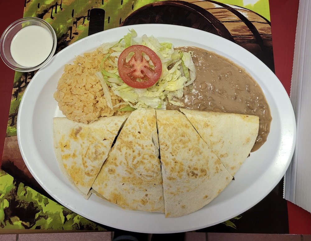 LA CHIKIS - Updated August 2025 - 308 Eureka Ave, Berryville, Arkansas ...