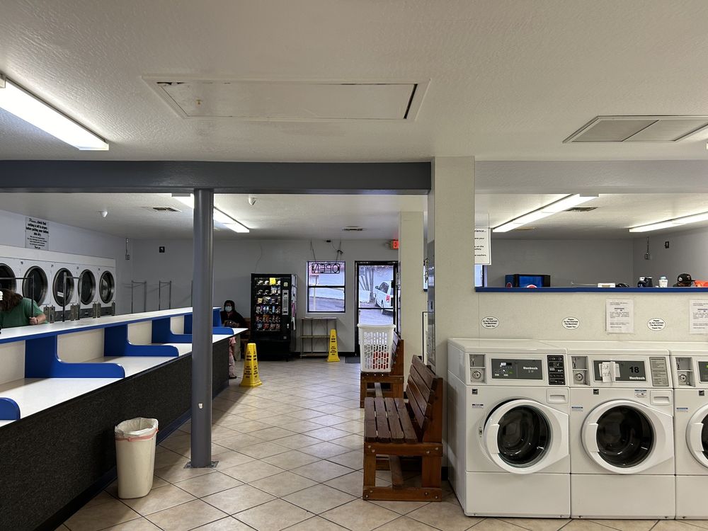 WASH N FLUFF COIN LAUNDRY - Updated October 2025 - 1324 N Broad St, Globe, Arizona - Laundromat ...